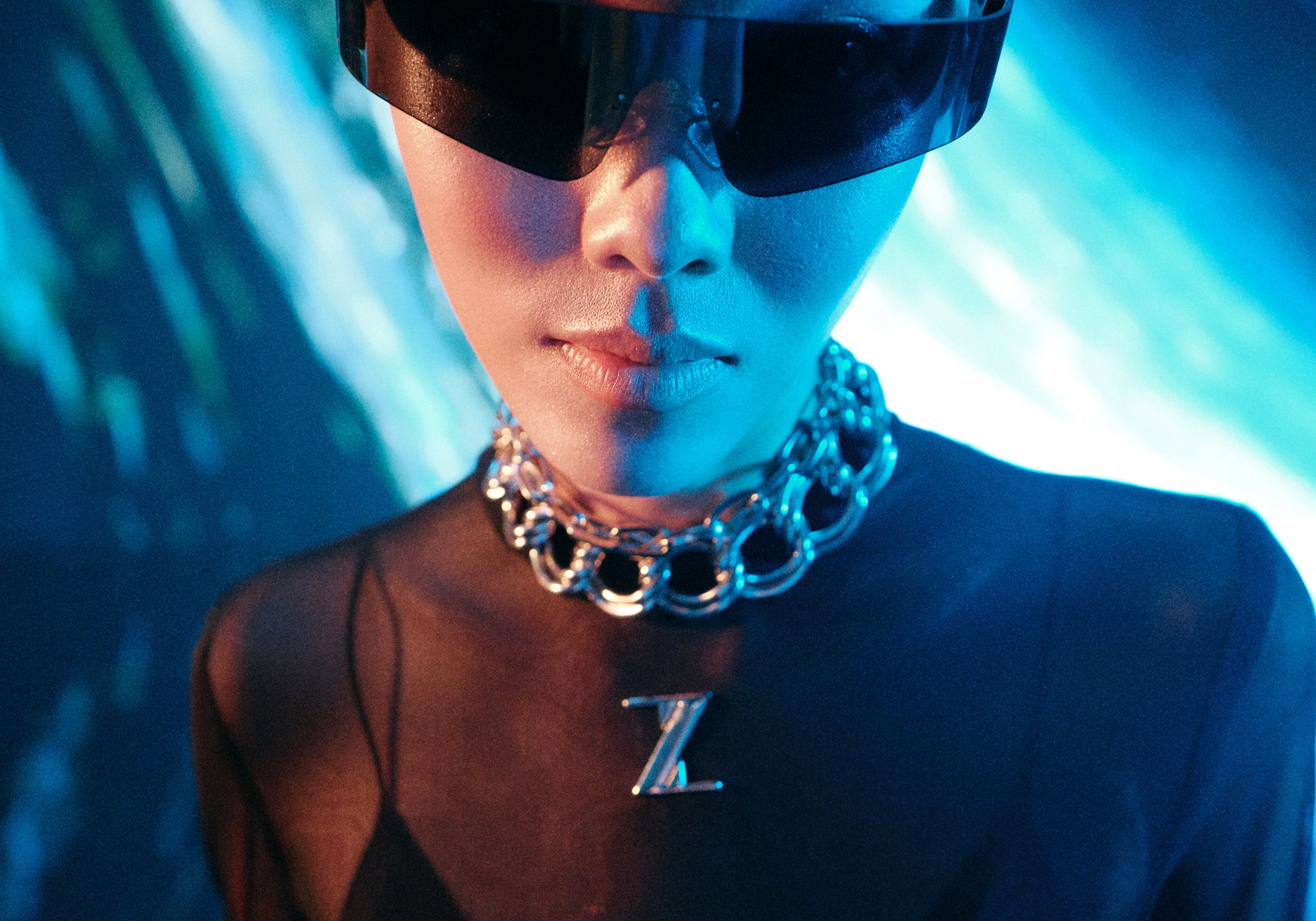 Ayça Ayşin Turan in Zeynep Tosun Ready-to-wear for Hello July issue